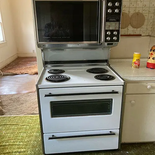 Oven & Stove Removal - Full Service Junk Removal | Haul n All Junk Removal